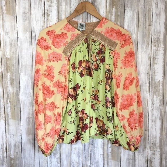 ivy jane | Tops | Ivy Jane Floral Cape Blouse | Poshmark